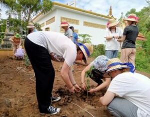 Challenges Abroad - Overseas Programs for Students